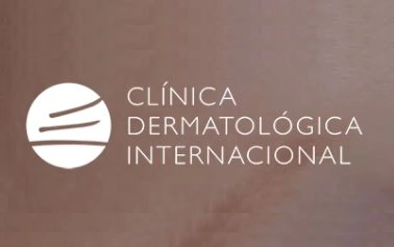Clinica Internacional Logo